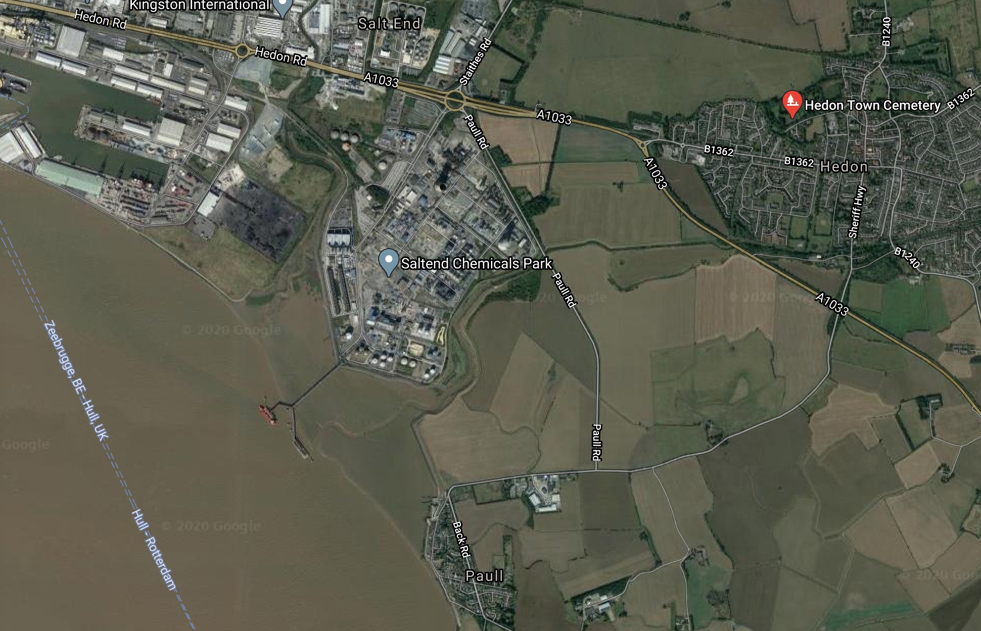 Our 4ft Memorial benches in Hedon Cemetery East Yorkshire | Woodcraft UK