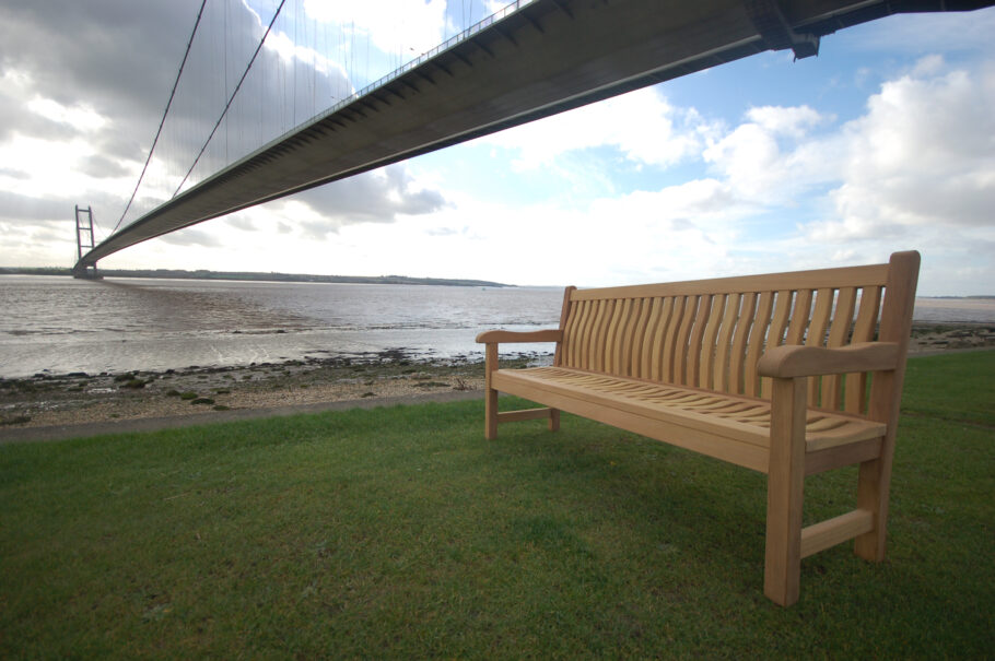 The Scarborough Crescent Curved Wooden Bench | Woodcraft UK