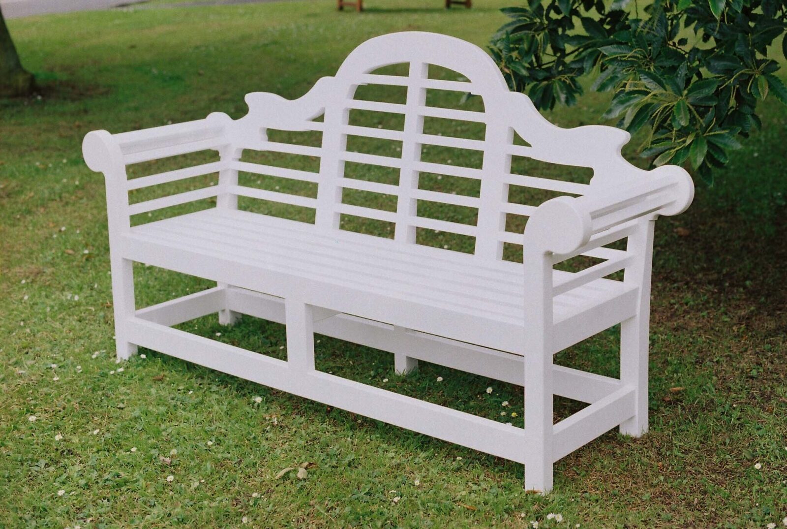 Powder coated benches in many different colours. | Woodcraft UK